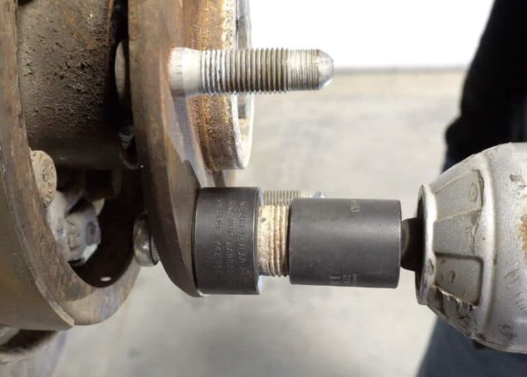 How Do I Use a Wheel Stud Installer Tool? - Brake Experts